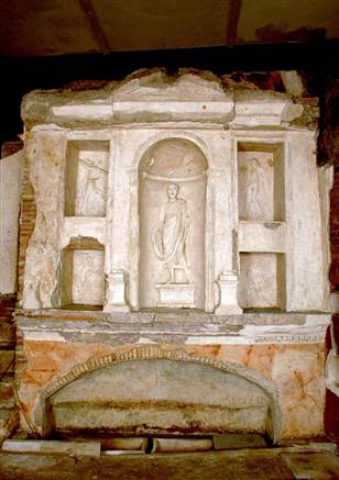 Ancient Display – Roman Imperial Cinerary Urns